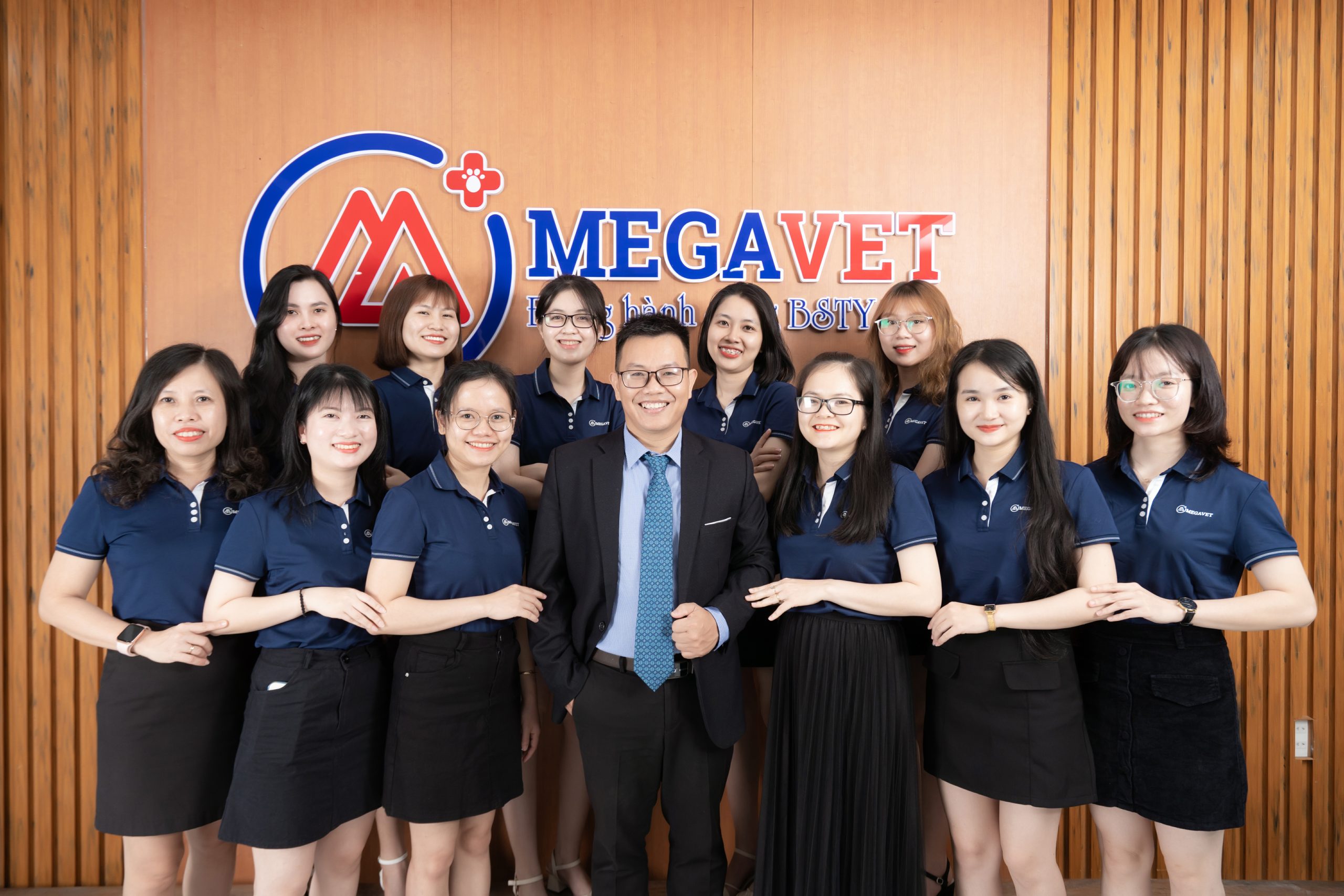 Triển khai SlimCRM cho công ty Megavet